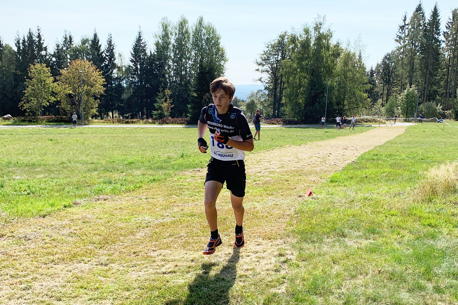 Drei Wettbewerbe, drei Siege: Biathlet Noah Schüttler mit starkem ...